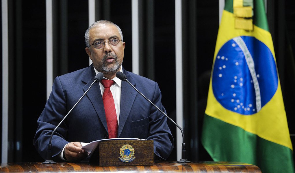 Paim quer validação simplificada de diplomas do exterior - Brasil 247