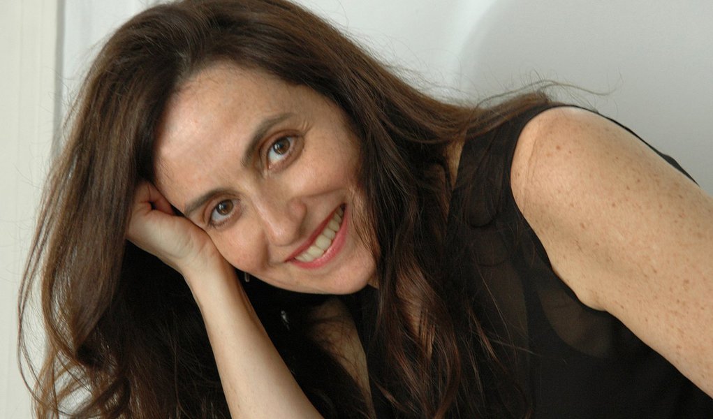 Pianista Sonia Rubinsky lança álbum com recital - Brasil 247