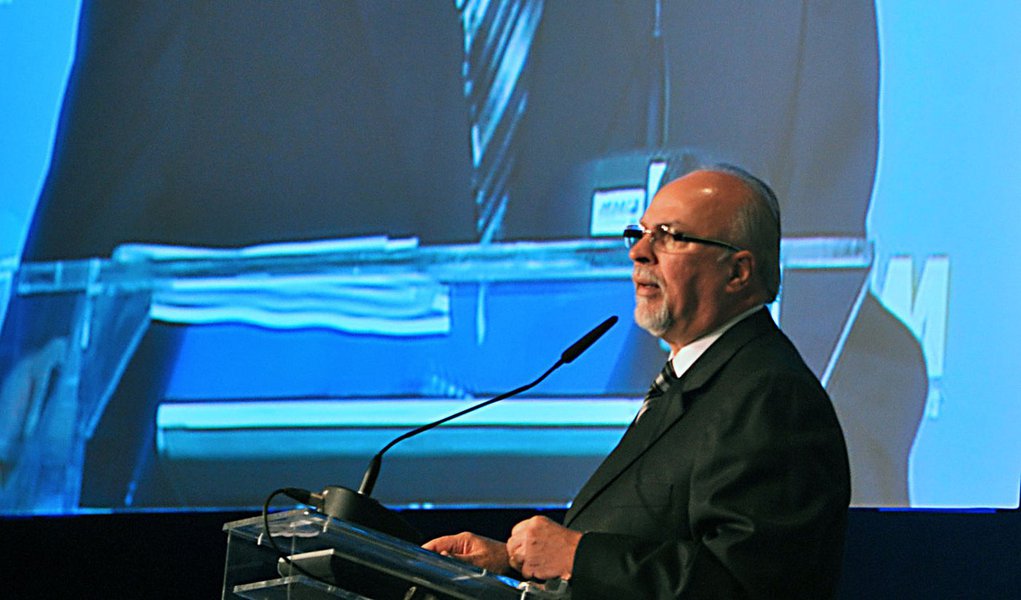 Negromonte admite que assessor mandou refazer parecer - Brasil 247