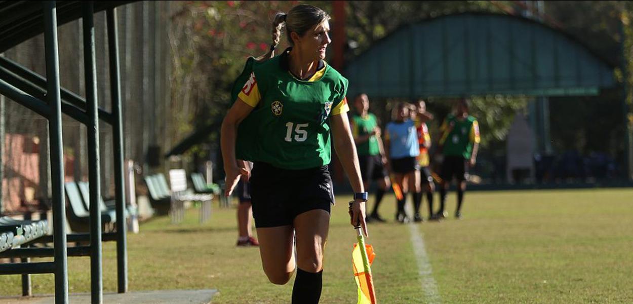 Neuza Back será primeira brasileira a entrar em um jogo masculino de ...