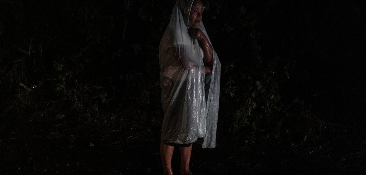 Las mujeres que buscan entre el Régimen | El Faro | El primer périodico digital latinoamericano