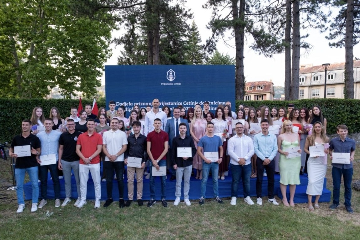 Uručene pohvalnice dobitnicima diplome "Luča": Nastavak i potvrda ...