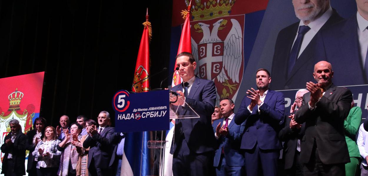 NADA: Na završnoj konvenciji koalicije NADA veliki broj vanstranačkih ...