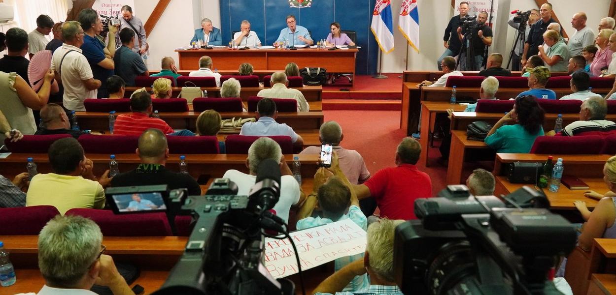 Predsednik Srbije sa građanima u Malom Zvorniku: Nema rudnika ako ima ...