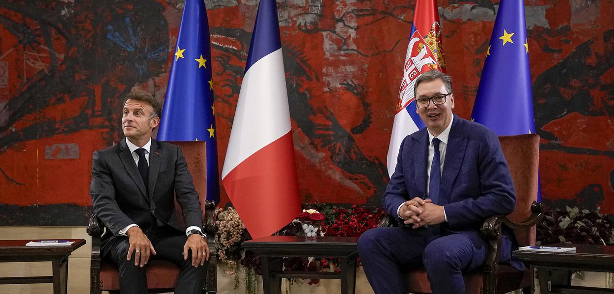 Makron u Srbiji: Potpisan ugovor o nabavci 12 "rafala" vredan 2,7 ...