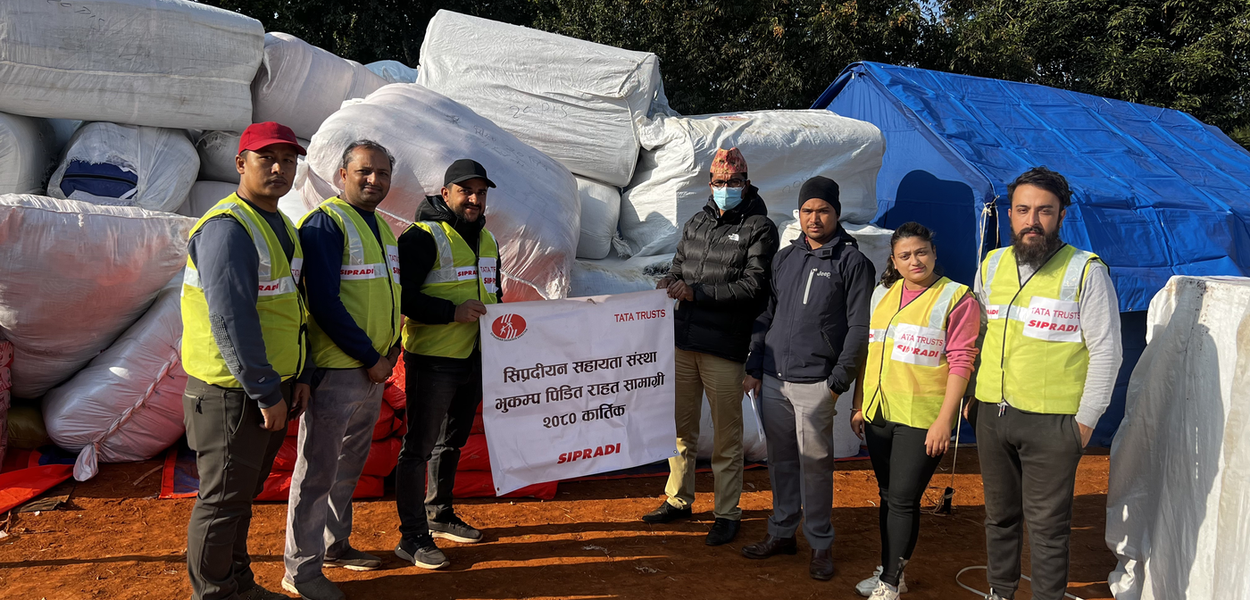 Quake aid | Nepali Times